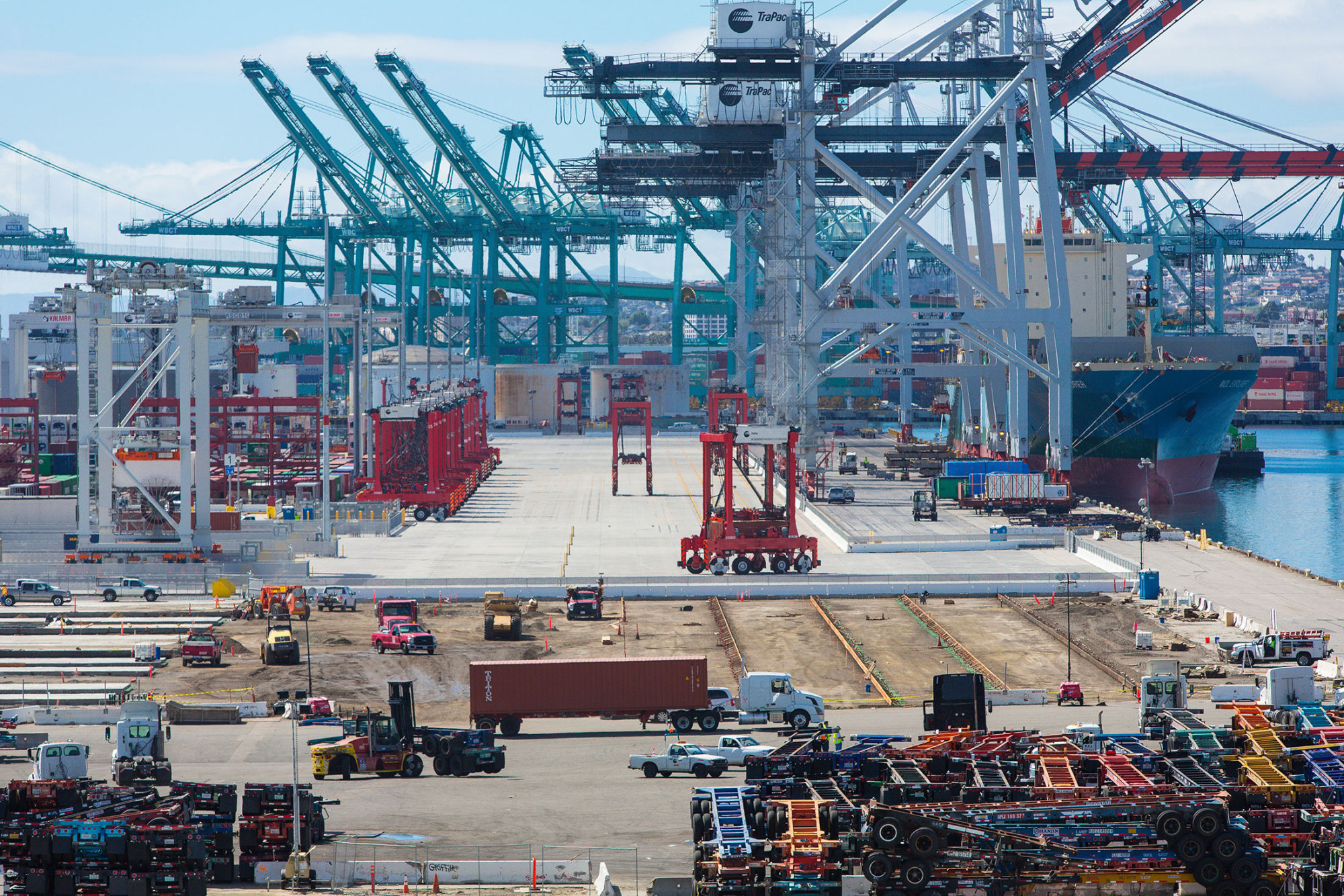 Autonomous technology, Self-driving cranes and carriers to run USA's ...