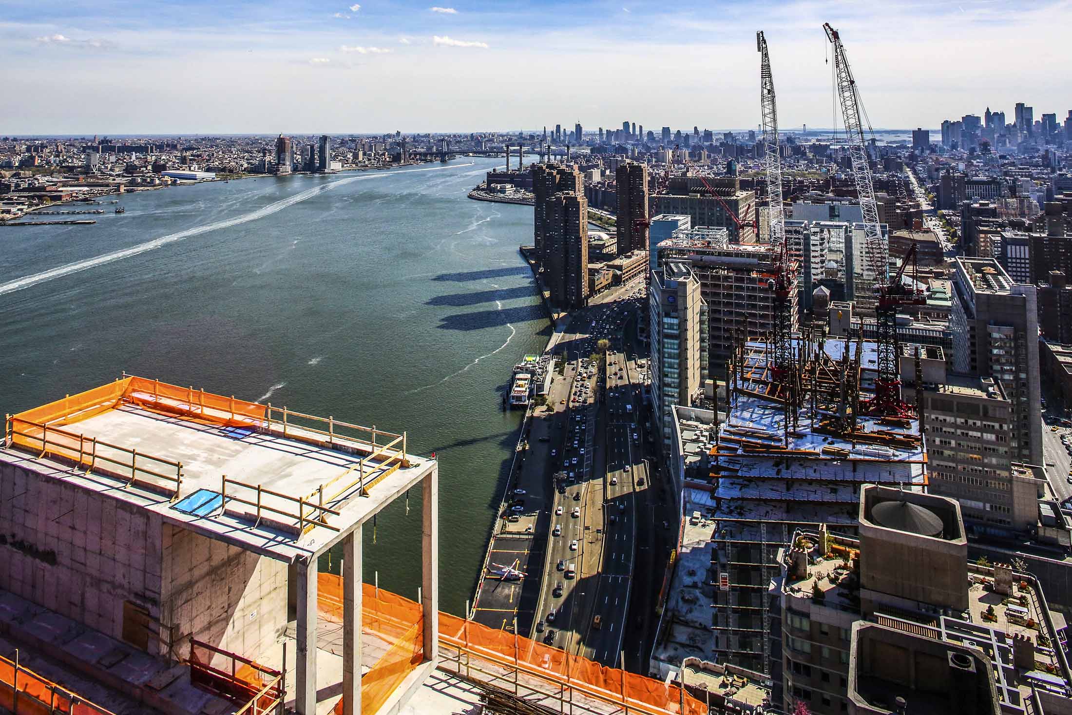 NestQuest | New NYC Copper Skycraper Comes With Stunning Skybridge and ...