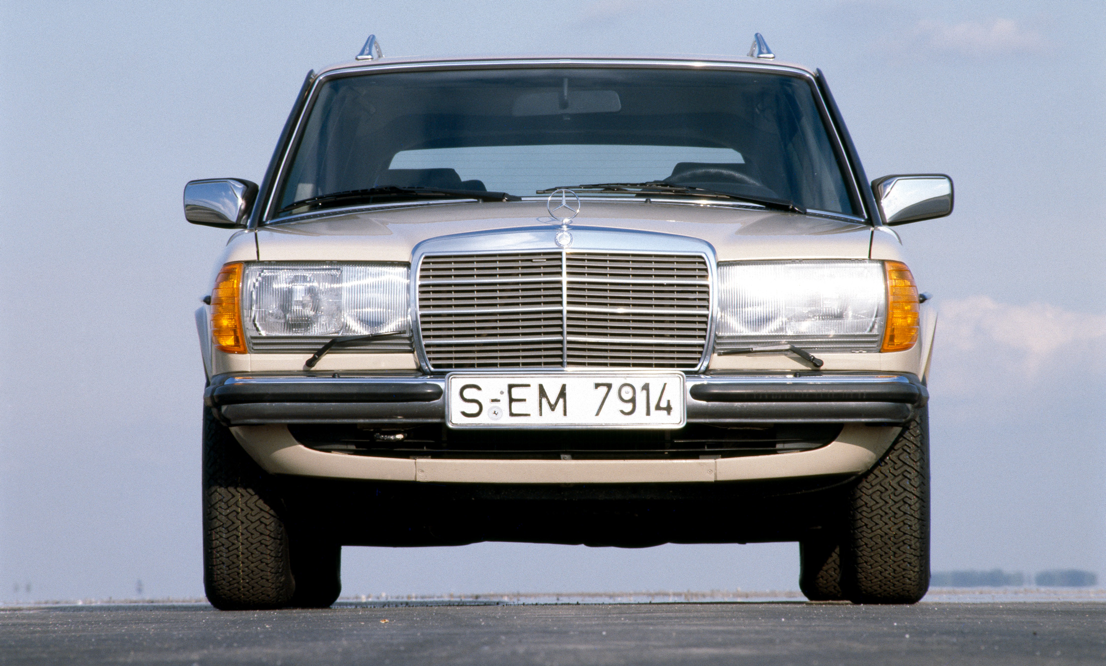 The Vintage Mercedes Station Wagon Is the Car That Will Never Die ...