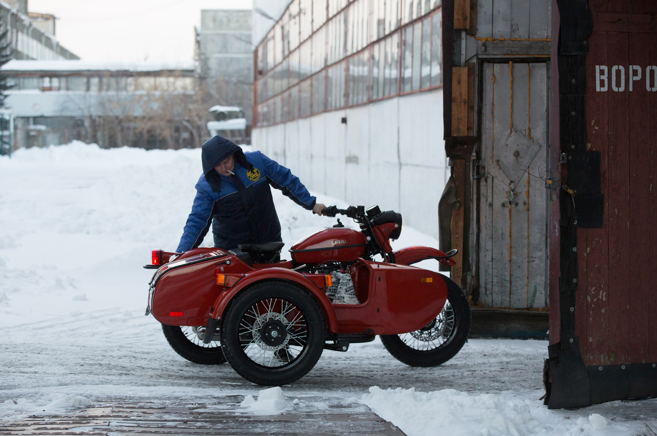 Slideshow of IMZ-Ural Motorcycles Being Made in Siberia, Russia ...