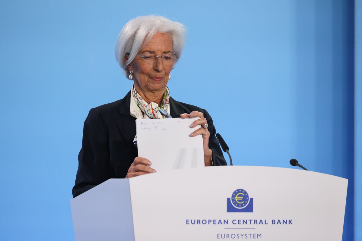 Victoria Cavaliere - Journalist Profile - Intelligent Relations