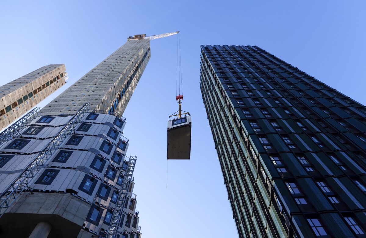 UK Construction Stalling Due to PM Uncertainty and Hot Weather, Grafton ...