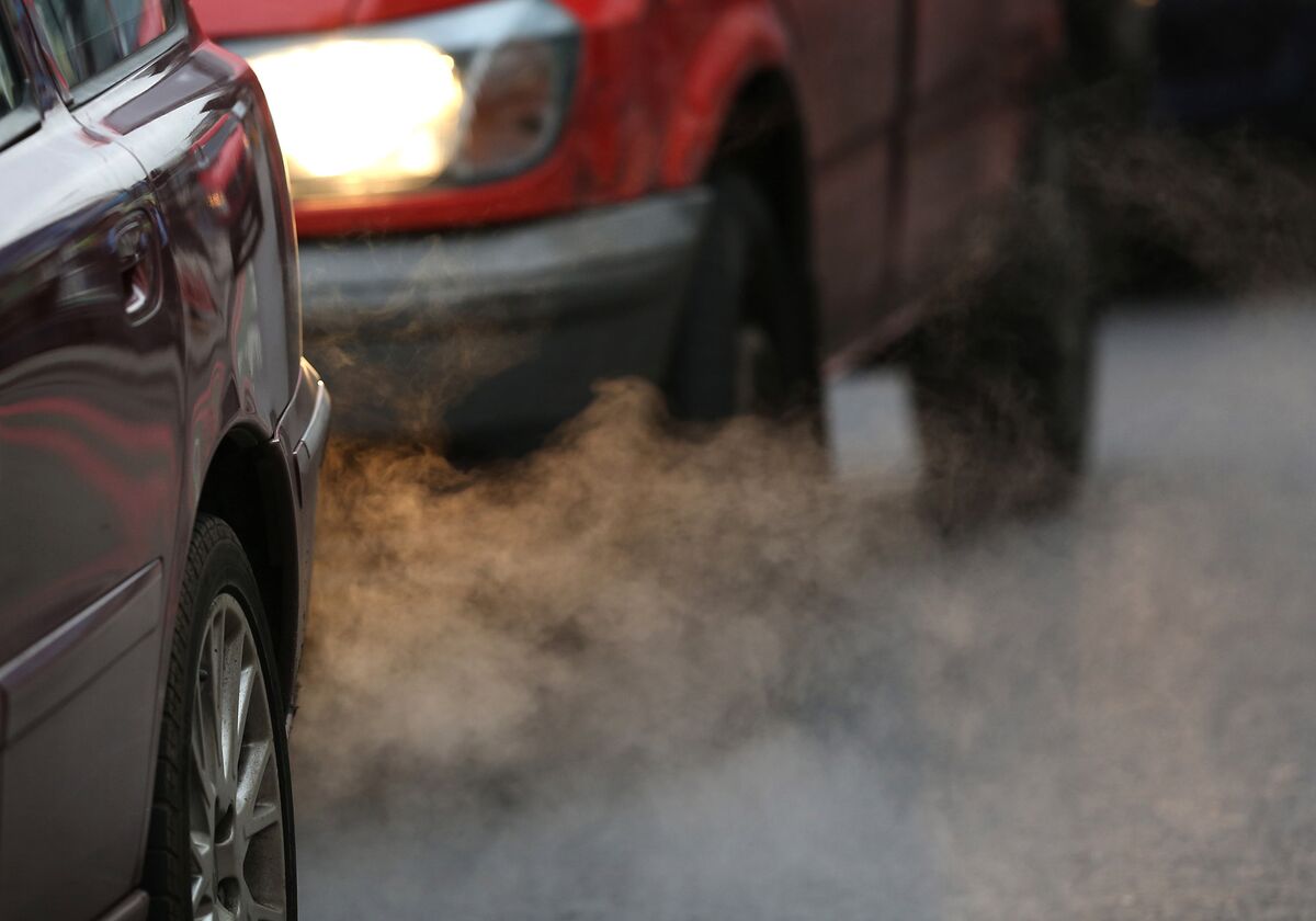 EU Lawmakers Uphold Ban on New Combustion Engine Cars by 2035 - Bloomberg