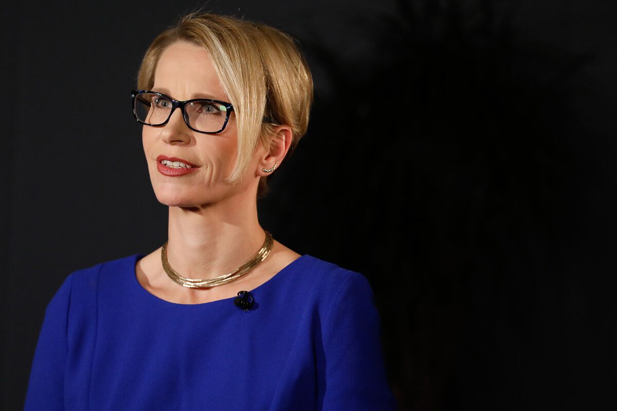 Big Pharma’s First Female CEO Disrupts Glaxo From Within - Bloomberg