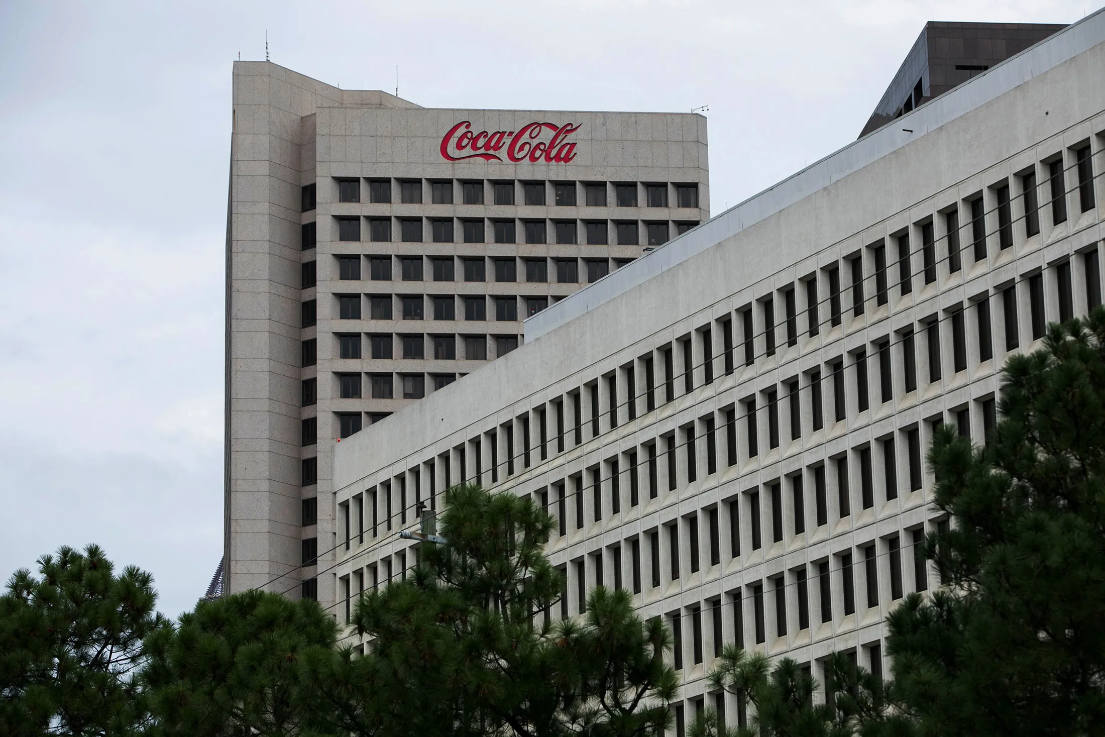 The Plot to Steal the Secret Coke Can-Liner Formula - Bloomberg