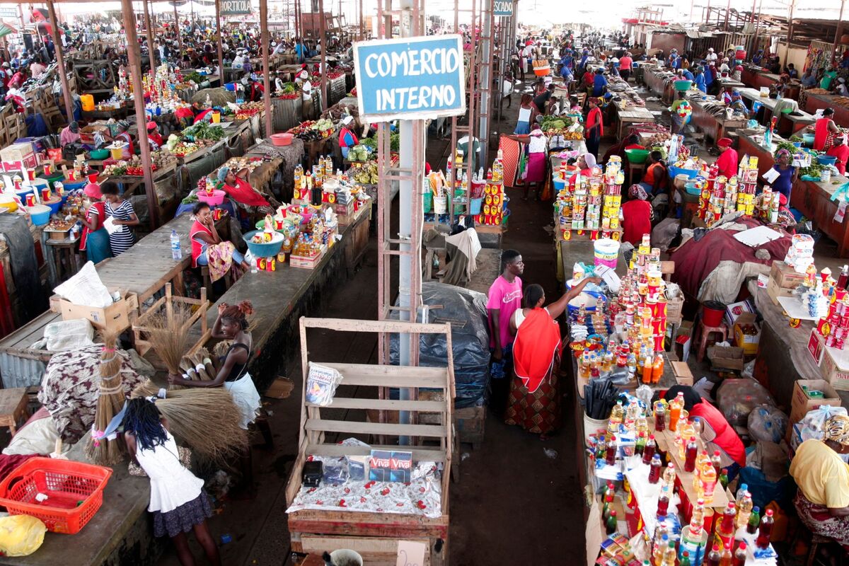 Angola Keeps Key Interest Rate at 19.5% to Temper Elevated Inflation ...