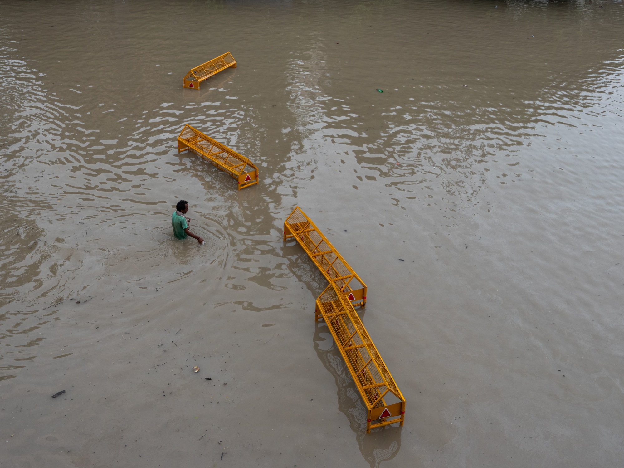 In India, Google Researchers Use AI to Predict Floods in Data-Sparse Areas - Bloomberg
