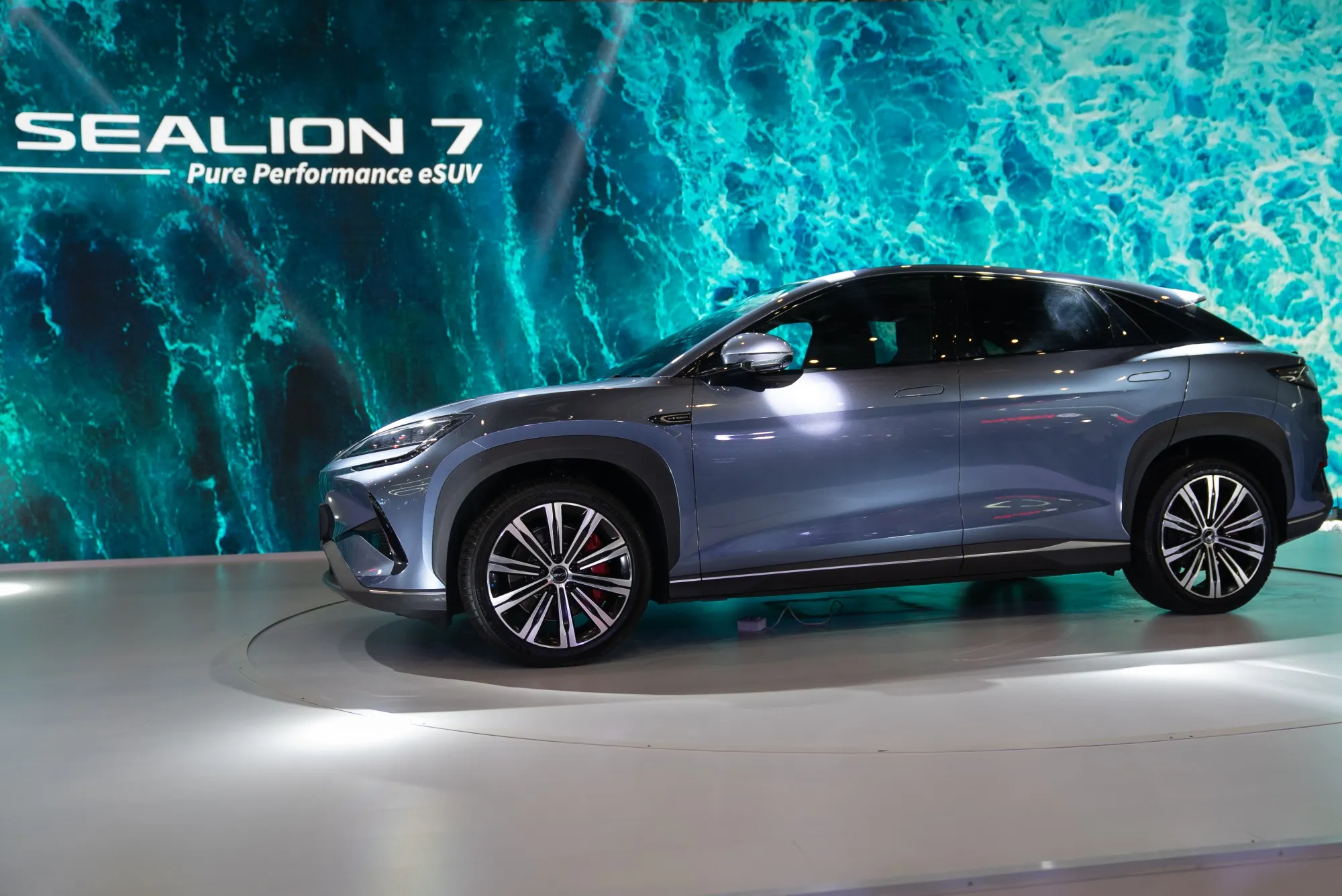 BYD to Debut EV Crossover Sealion 7 in Japan as China Carmaker Expands ...