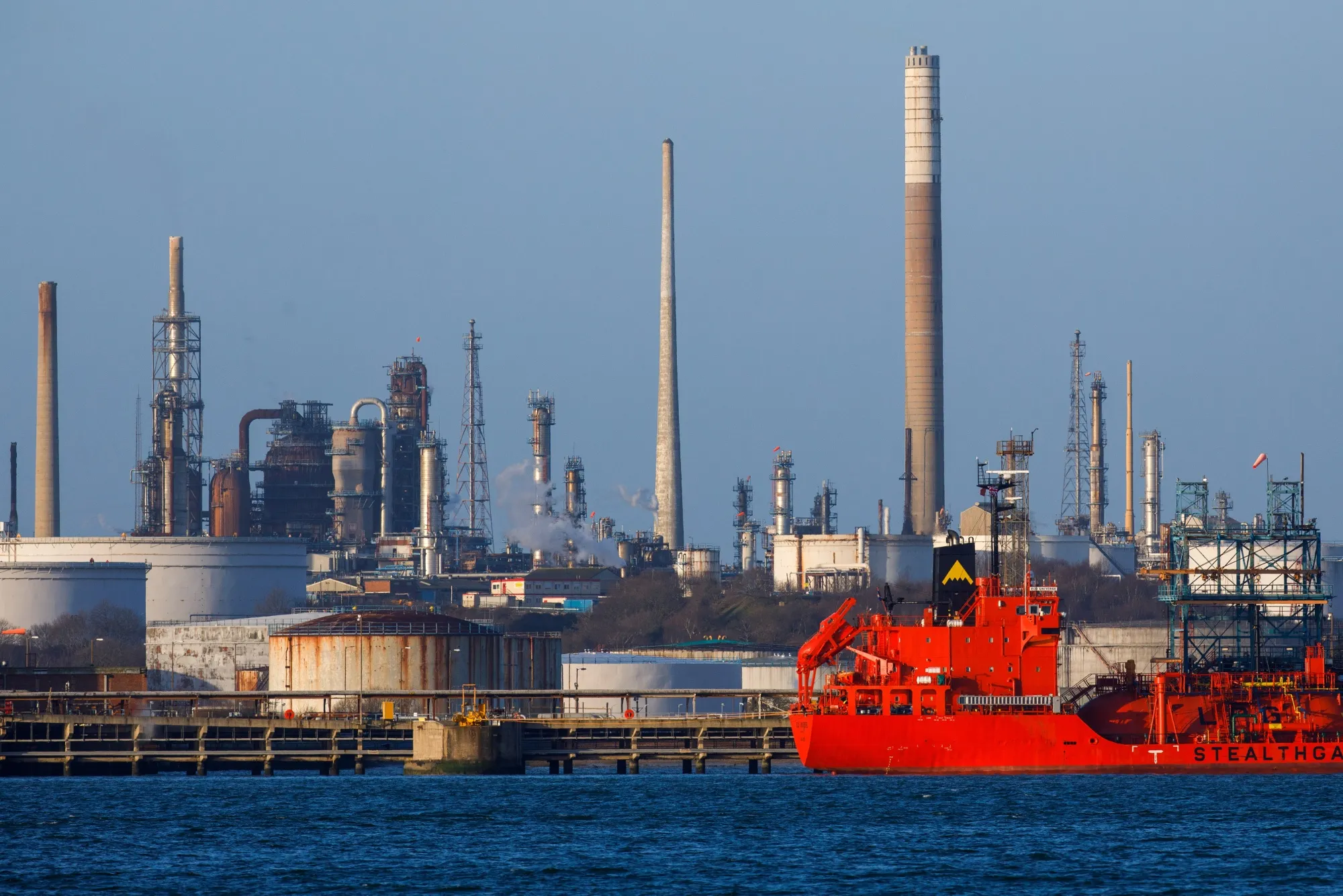 Exxon’s $1 Billion UK Refinery Expansion to Start Producing Diesel in ...