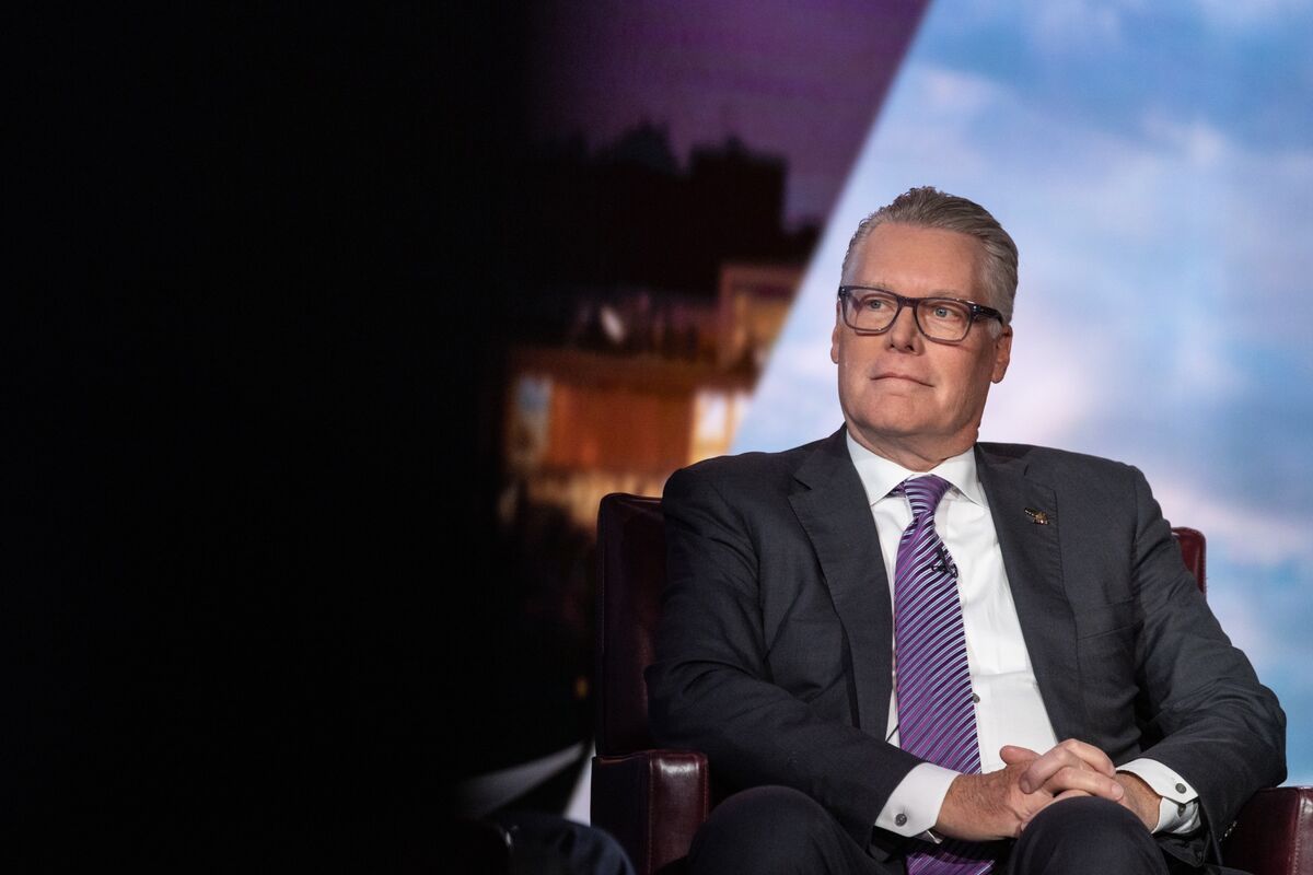 Delta CEO Expects Boeing 737 Max 10 May Be Delayed Until 2027 - Bloomberg