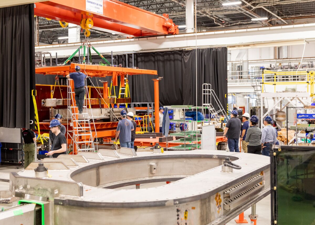 Fusion Leader Commonwealth Plans First-Ever Commercial Plant - Bloomberg