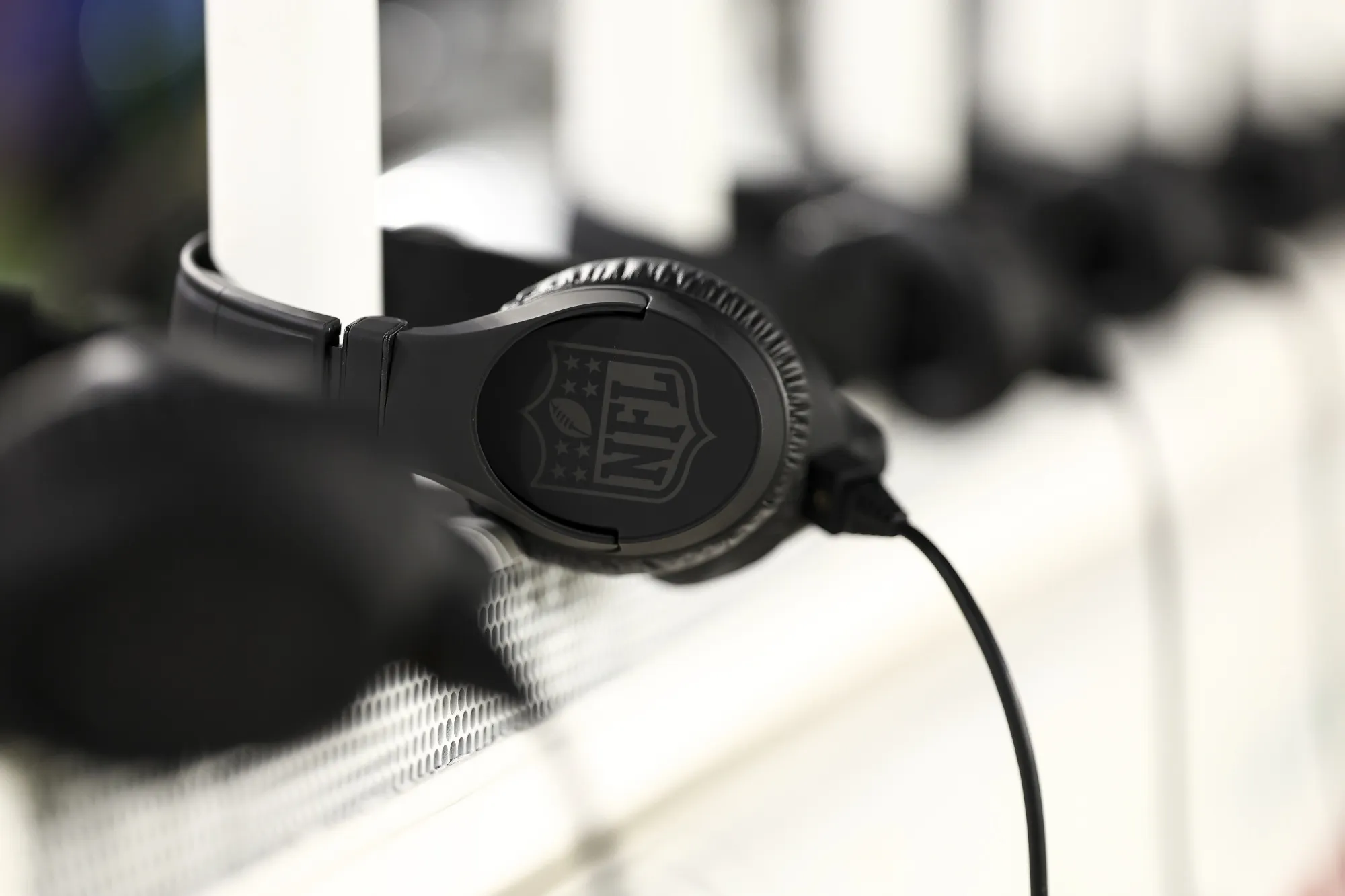 NFL Strikes Sony Deal for Coaching Headsets and In-Game Tech - Bloomberg