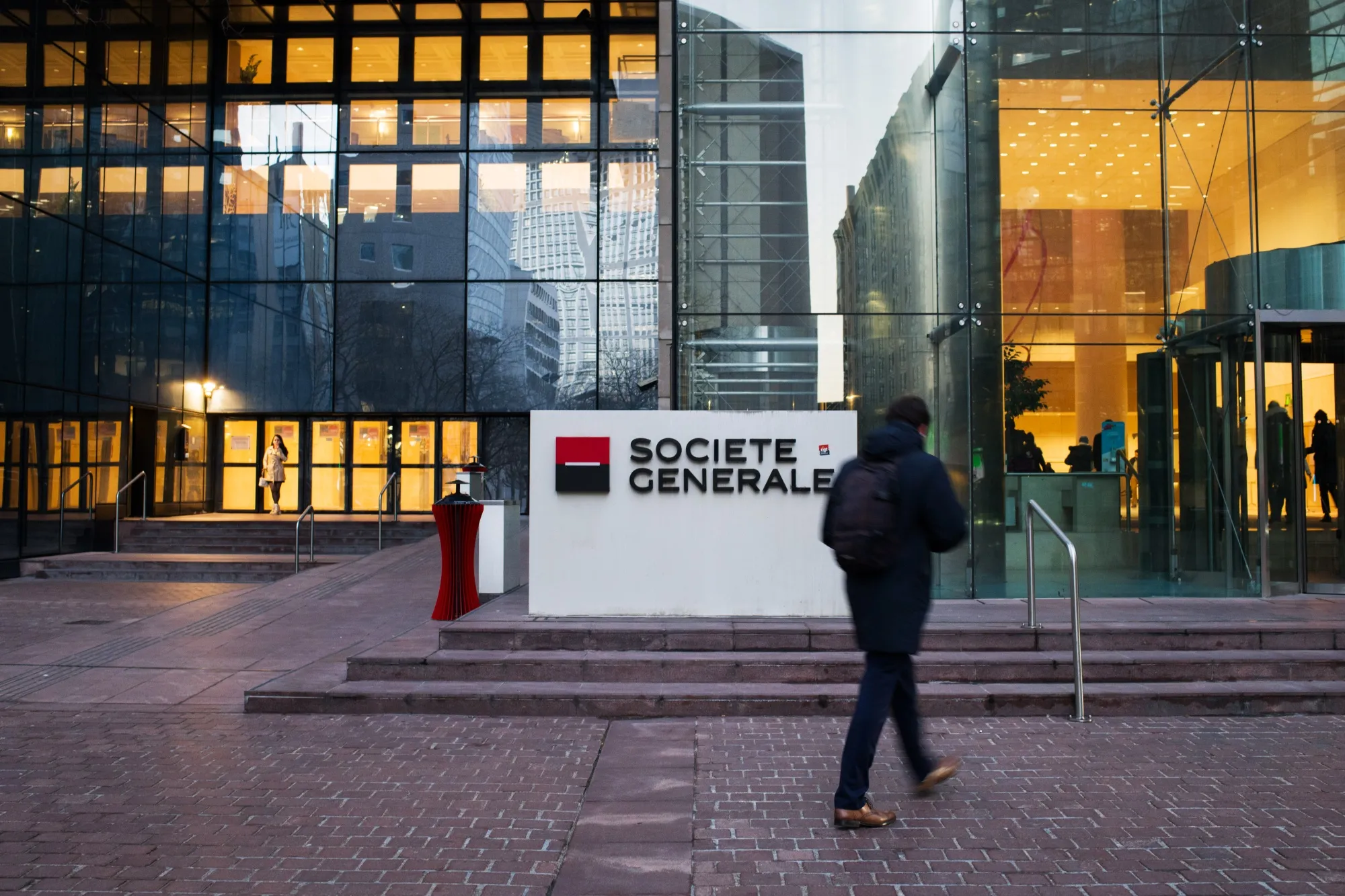 SocGen’s Pool of €1 Million-Plus Earners Rises 30% on Volatility ...