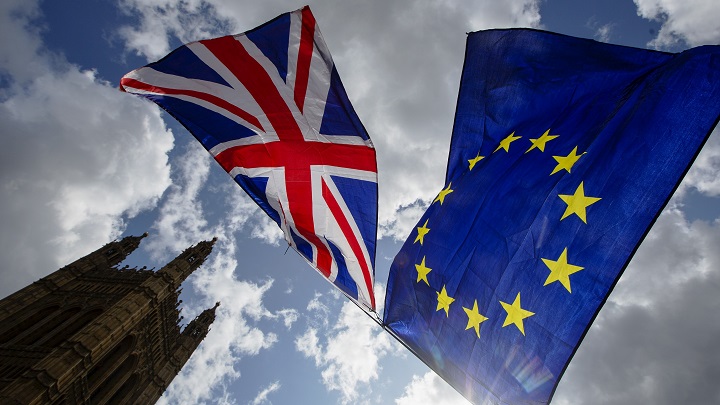 Watch UK, EU Risk Trade War as Brexit Tensions Rise - Bloomberg