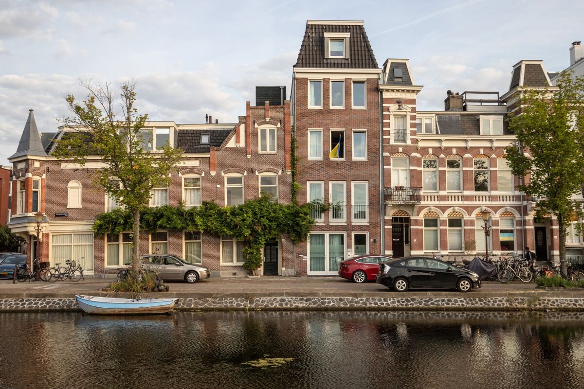 Netherlands House Prices Jump Most in Two Years as Shortage Lingers ...