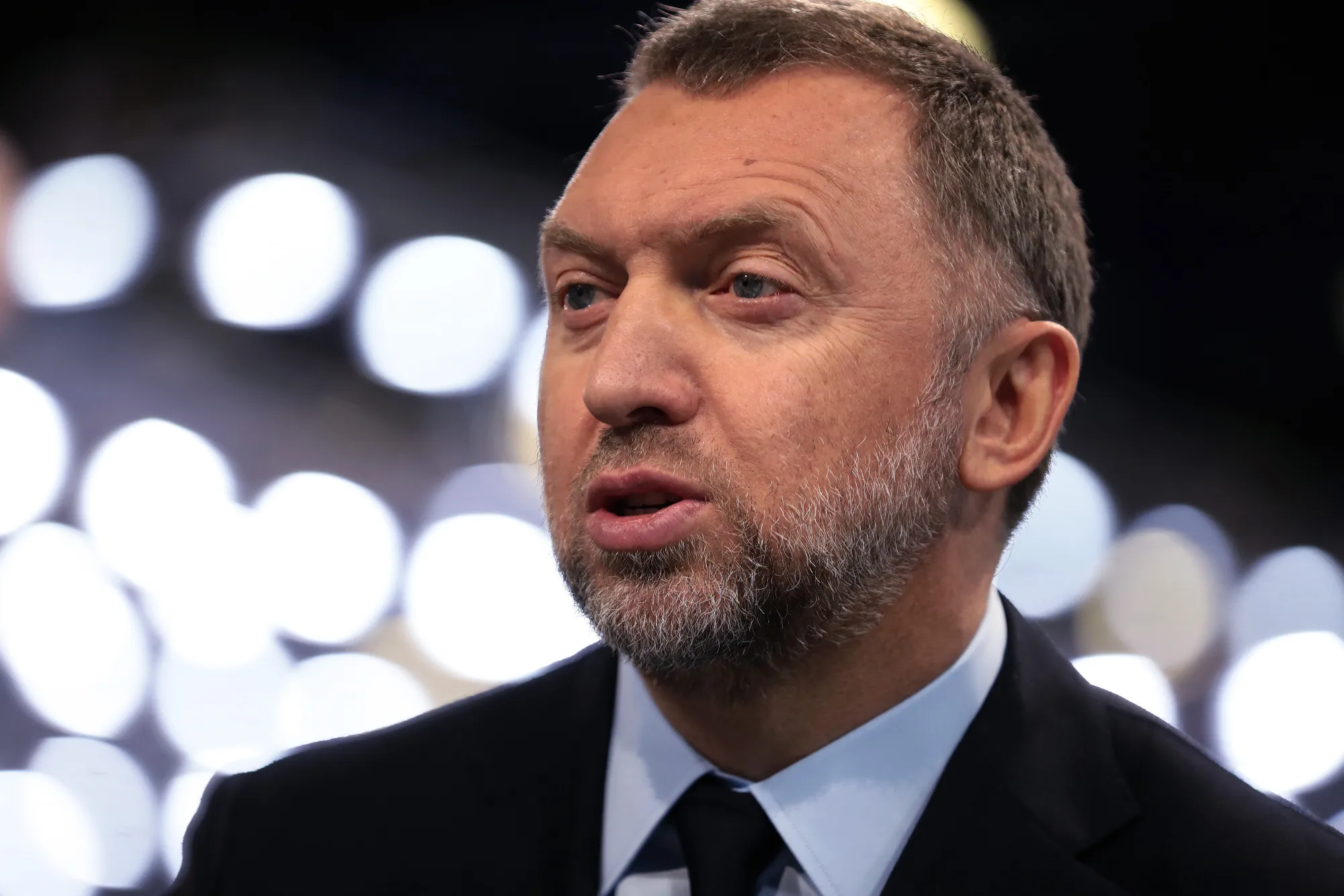 Senate Advances Measure to Keep Sanctions on Deripaska Units - Bloomberg