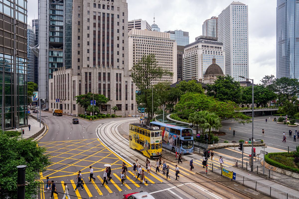 Hong Kong Plans Tax Break on Hedge Fund Performance Fees to Boost Pay ...