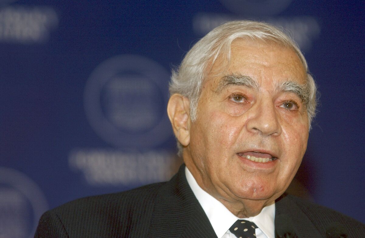 Richard Debs, Part of 2005 Morgan Stanley ‘Mutiny,’ Dies at 93 - Bloomberg