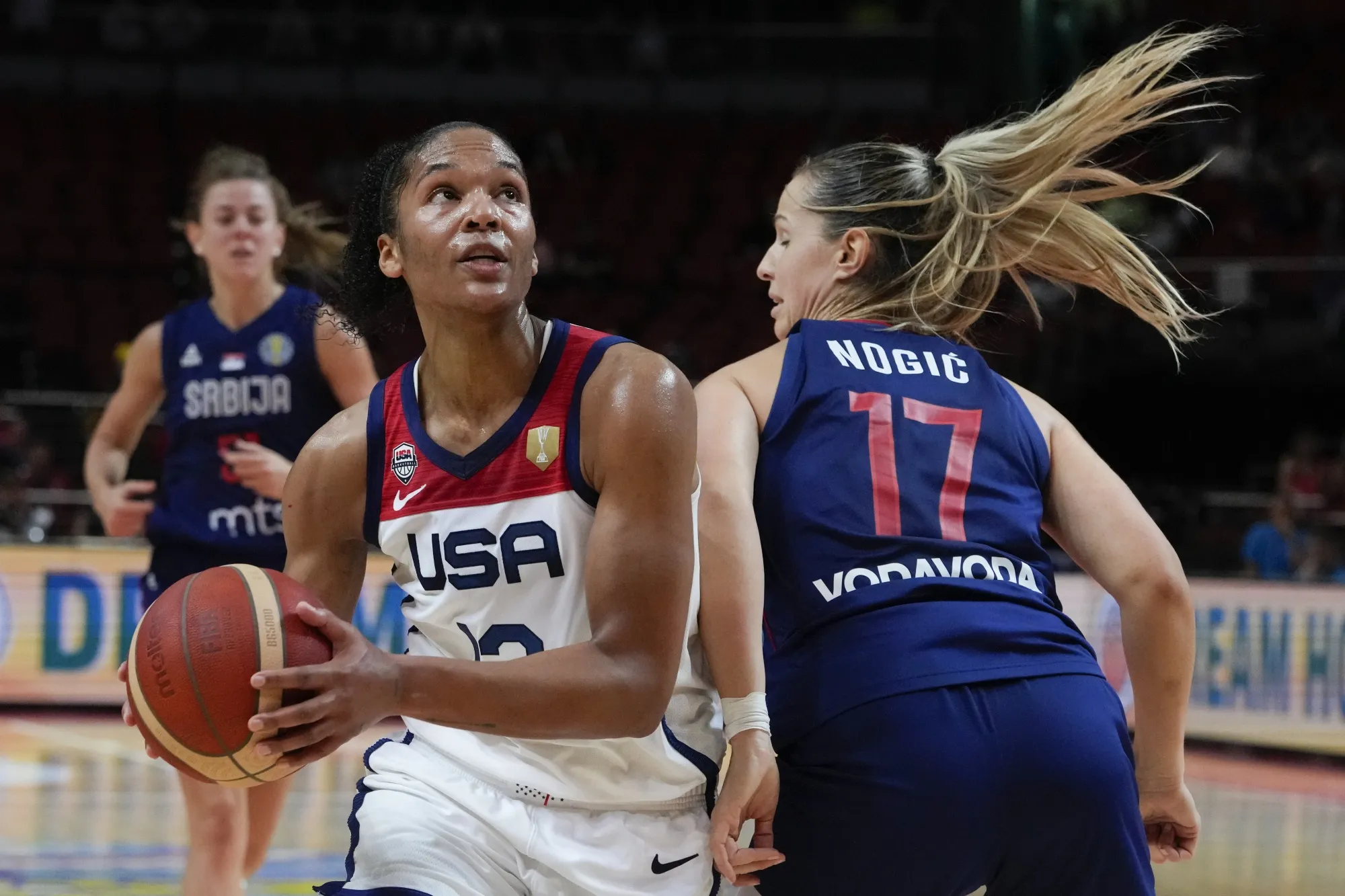 Alyssa Thomas Helps US Top Serbia, Move Into World Cup Semis - Bloomberg