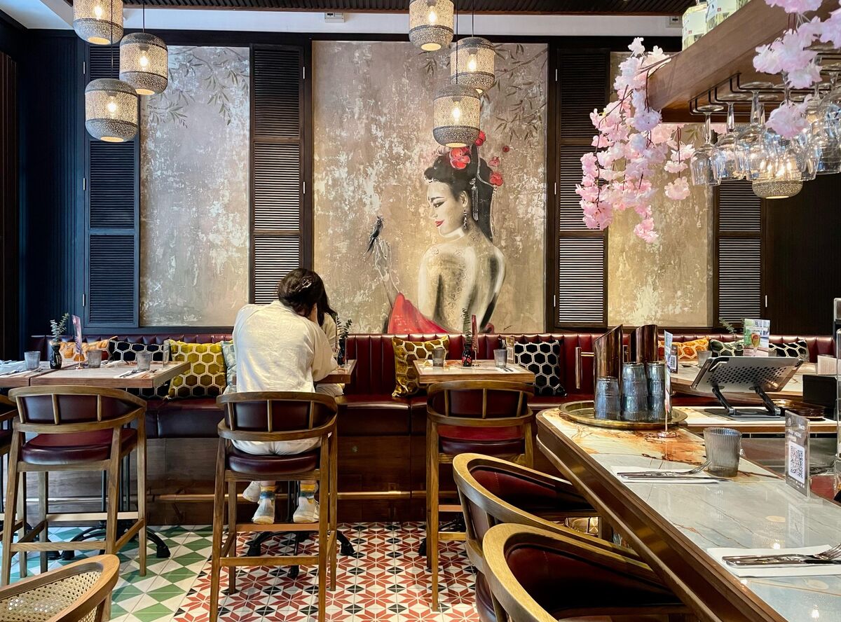 Cooshti Offers Good Food With a Terrace on HK’s Wellington Street ...