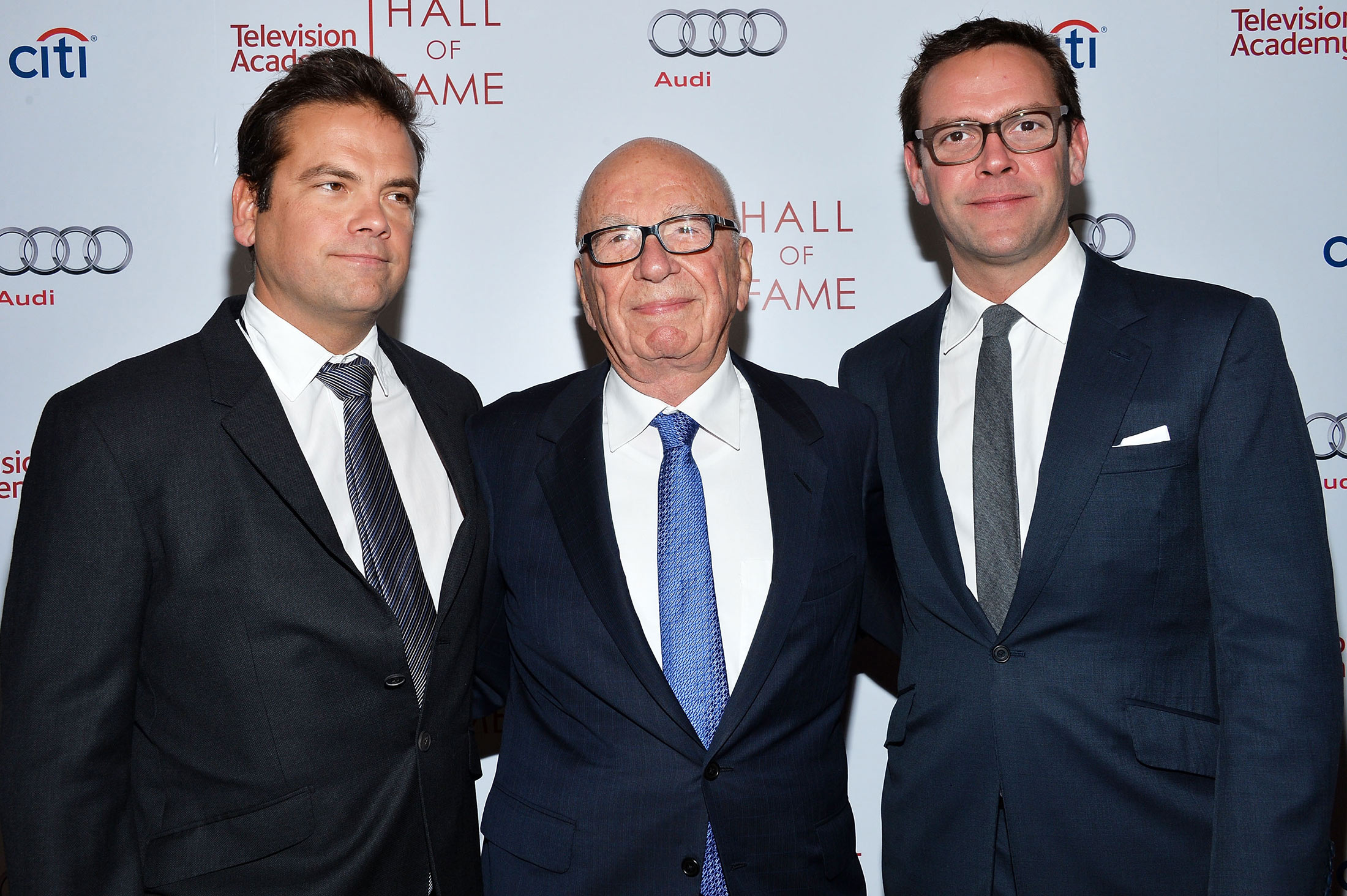 Murdochs, Sons of Immigrant, Wade Into Debate on Trump Order - Bloomberg