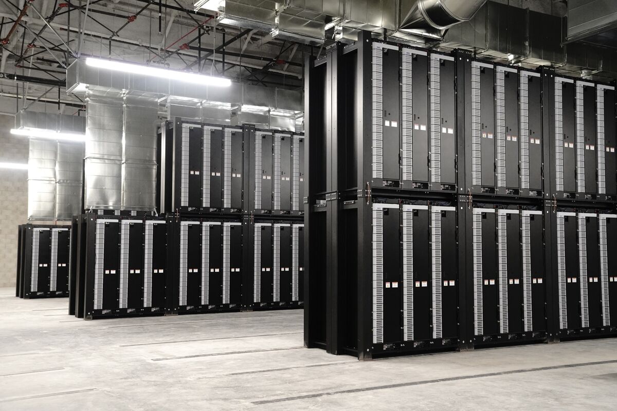 California Approves Energy Storage Systems to Bolster Grid - Bloomberg