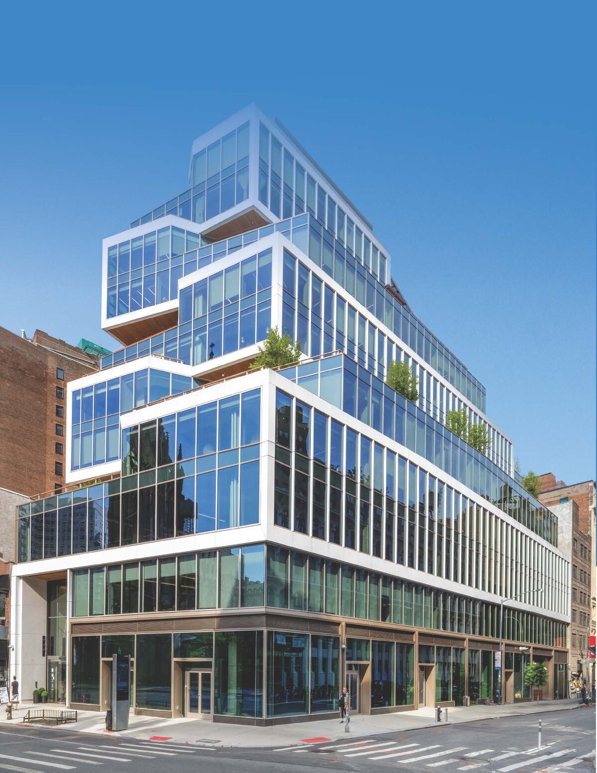 Pimco Landlord’s NYC Building Sells for Less Than Value of Debt - Bloomberg