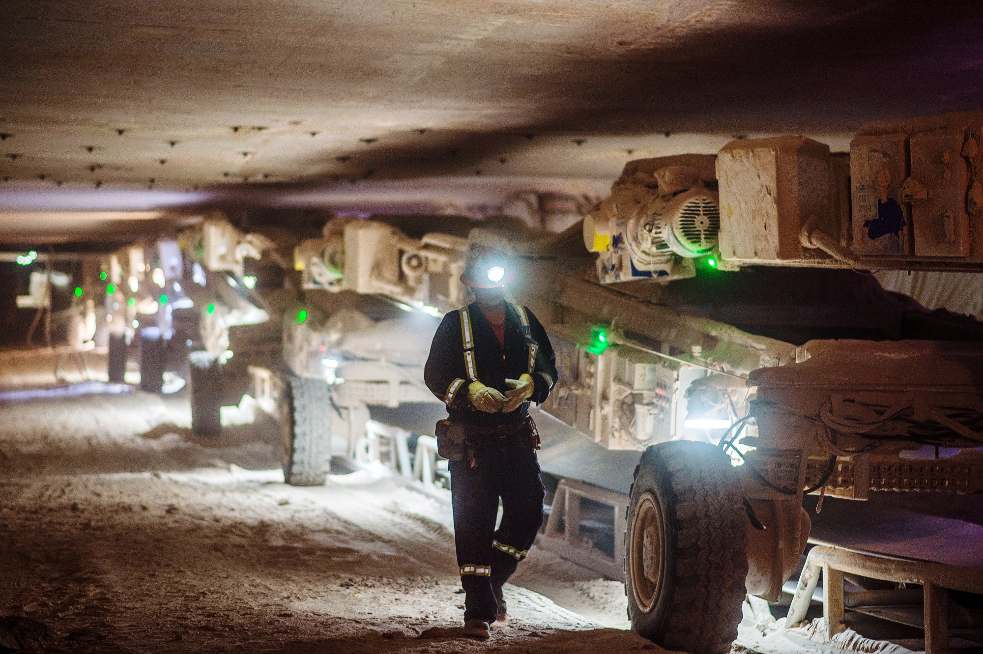 Top Fertilizer Maker Nutrien (NTR) Asks Canada to Halt Rail Strike ...