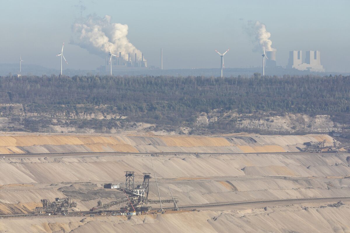 Coal News: 2020 Outlook to Suffer From Natural Gas, Renewables - Bloomberg