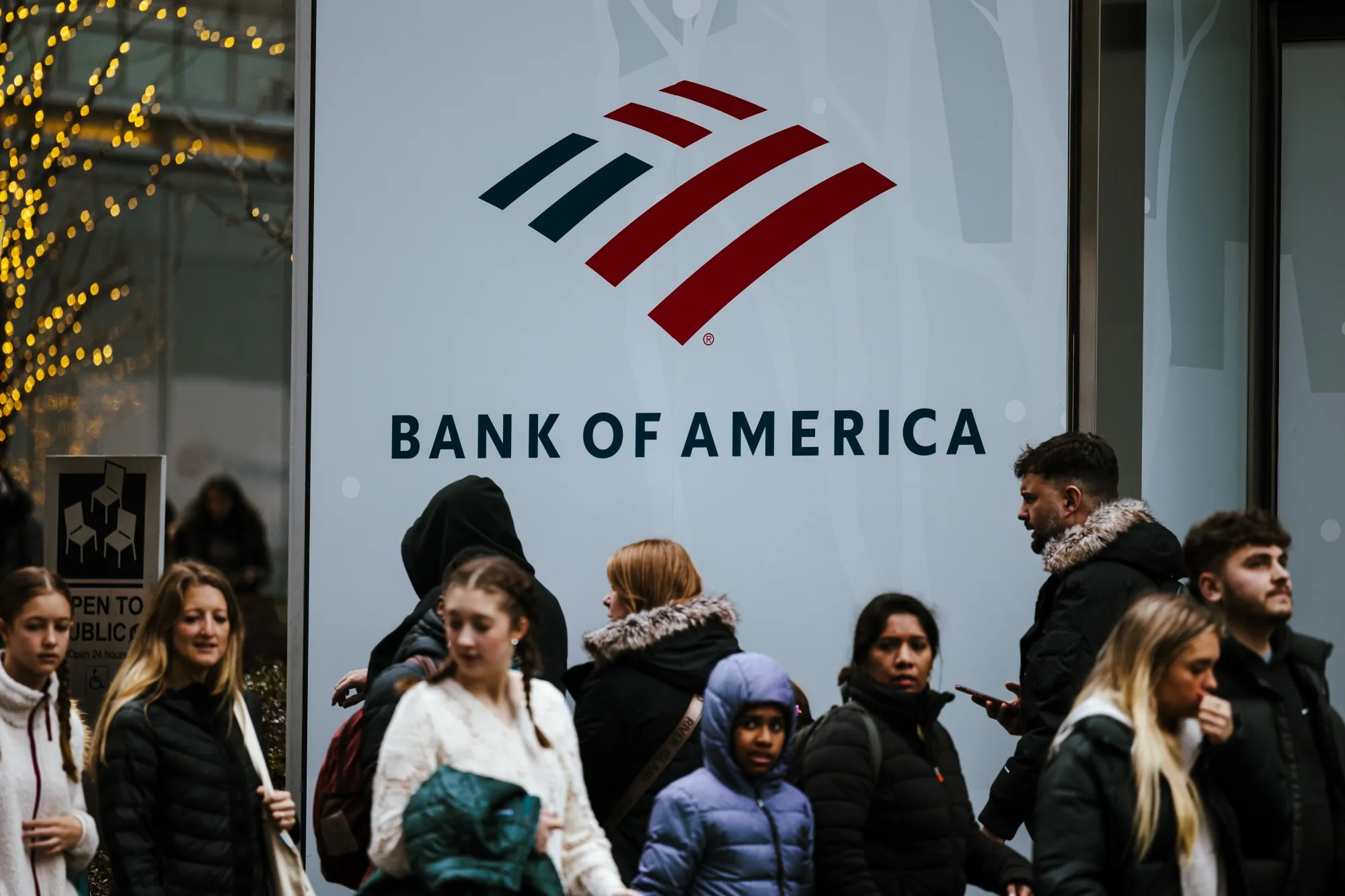 BofA Head of Americas Equity Research Daire Browne Departs Bank - Bloomberg