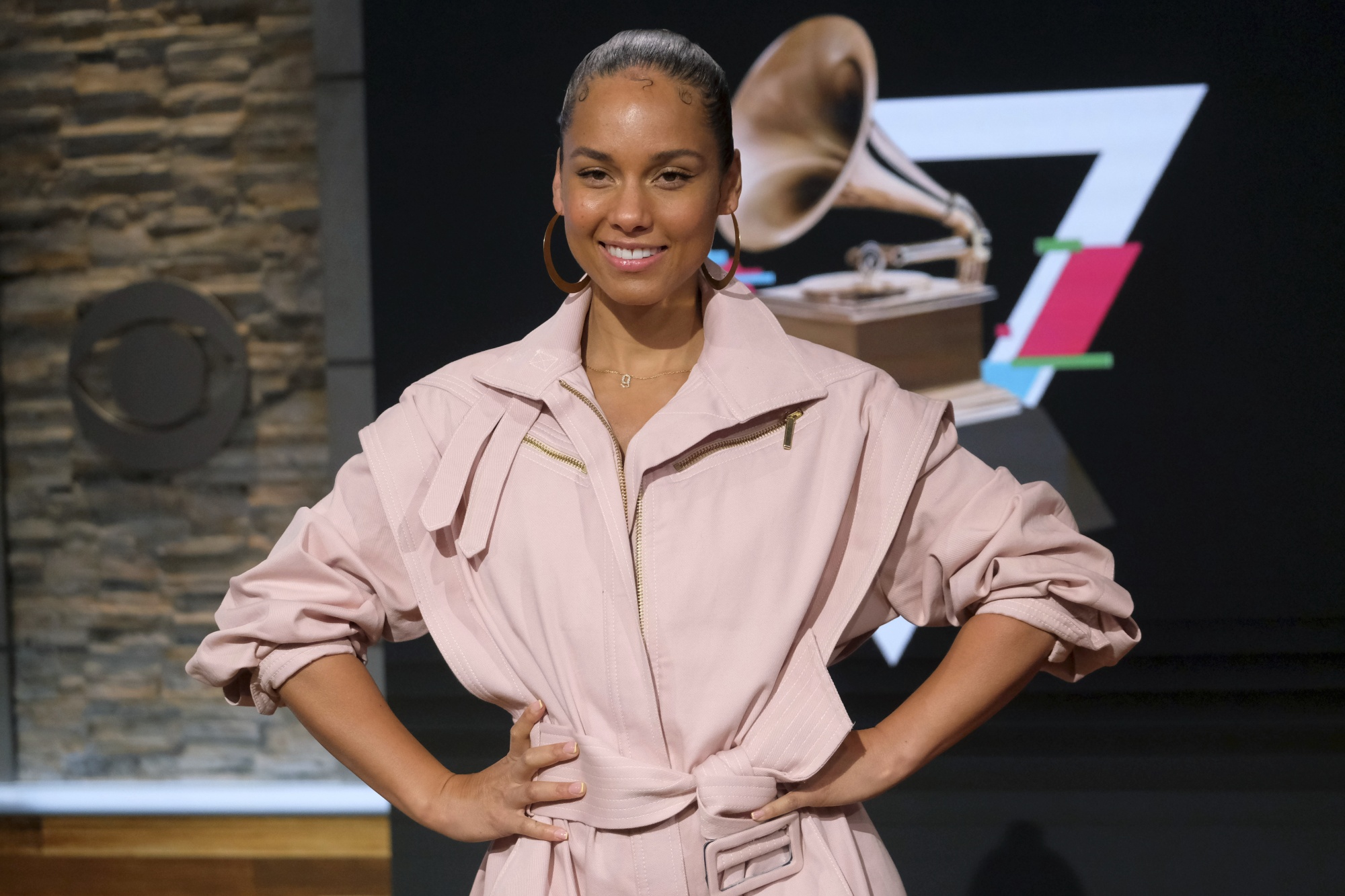 Alicia Keys' 'Keys' Album Returns Her to Her Piano Homebase - Bloomberg