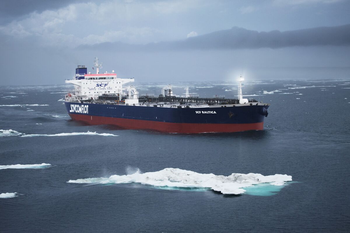 Russia’s Oil Tanker Fleet Gets Stretched Sailing Thousands of Miles ...