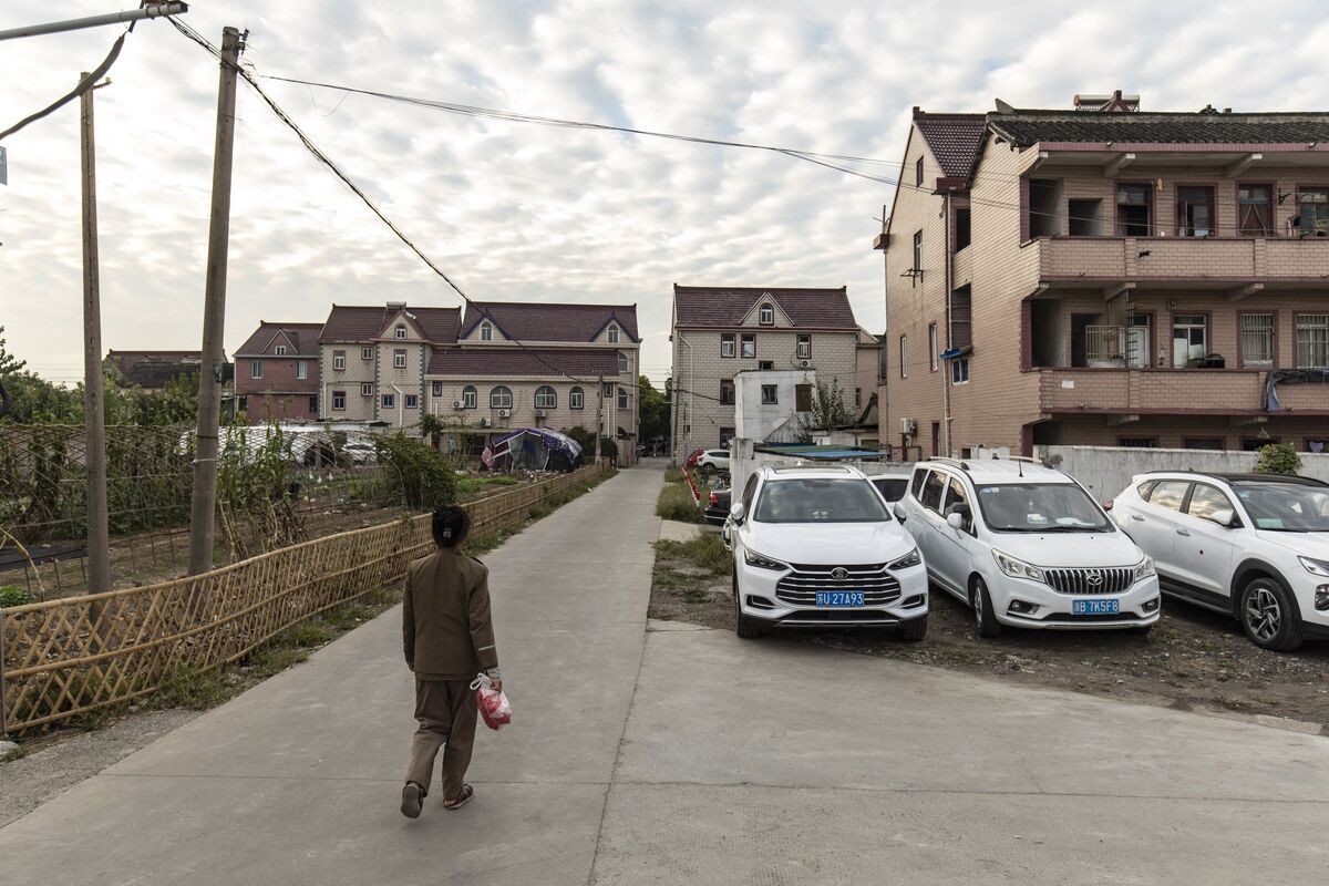 China's Shanghai Migrant Worker Villages Blamed for Covid Face ...