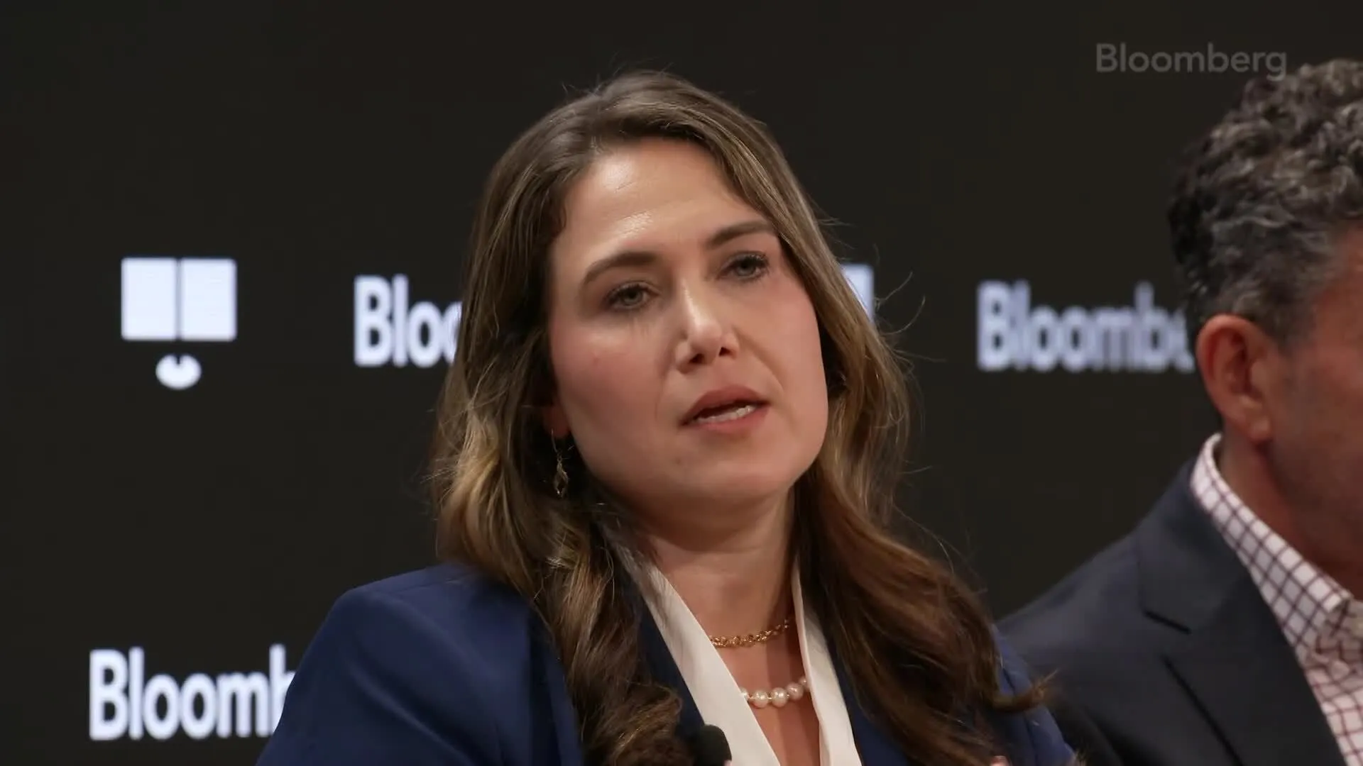 Watch `There Is No AI Bubble,' Says BI's Rob Schiffman - Bloomberg