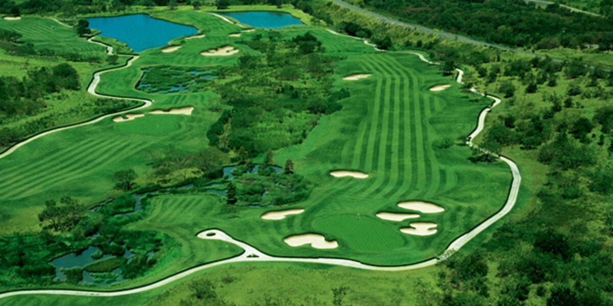 Golf Courses on the Block - Bloomberg