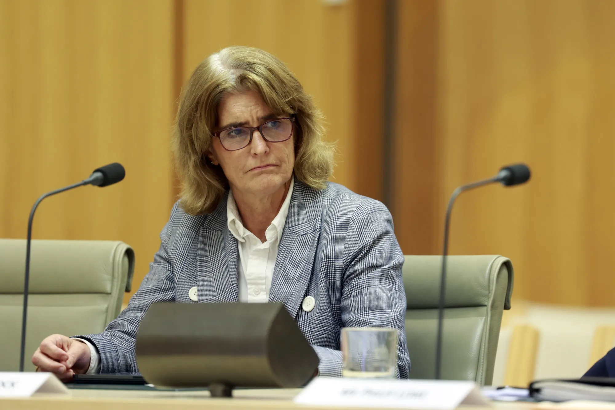 Ex-RBA Chief Bernie Fraser Warns Michele Bullock Faces Early Risks From ...