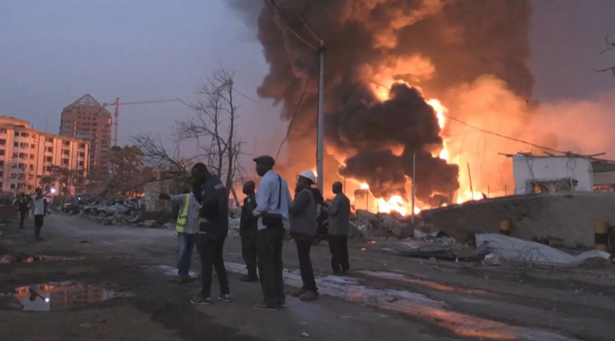 Guinea Resumes Distribution of Gasoline After Fuel Depot Fire - Bloomberg