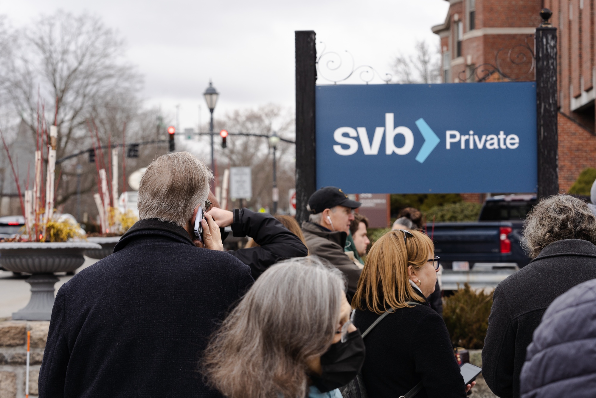 FDIC、シリコンバレー銀行の解体計画に動き出す－関係者 - Bloomberg