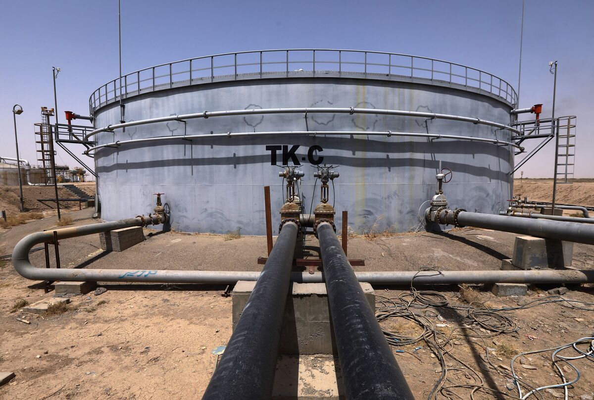 Iraq Signs Exploration Deals in Bid to Boost Oil, Gas Production ...