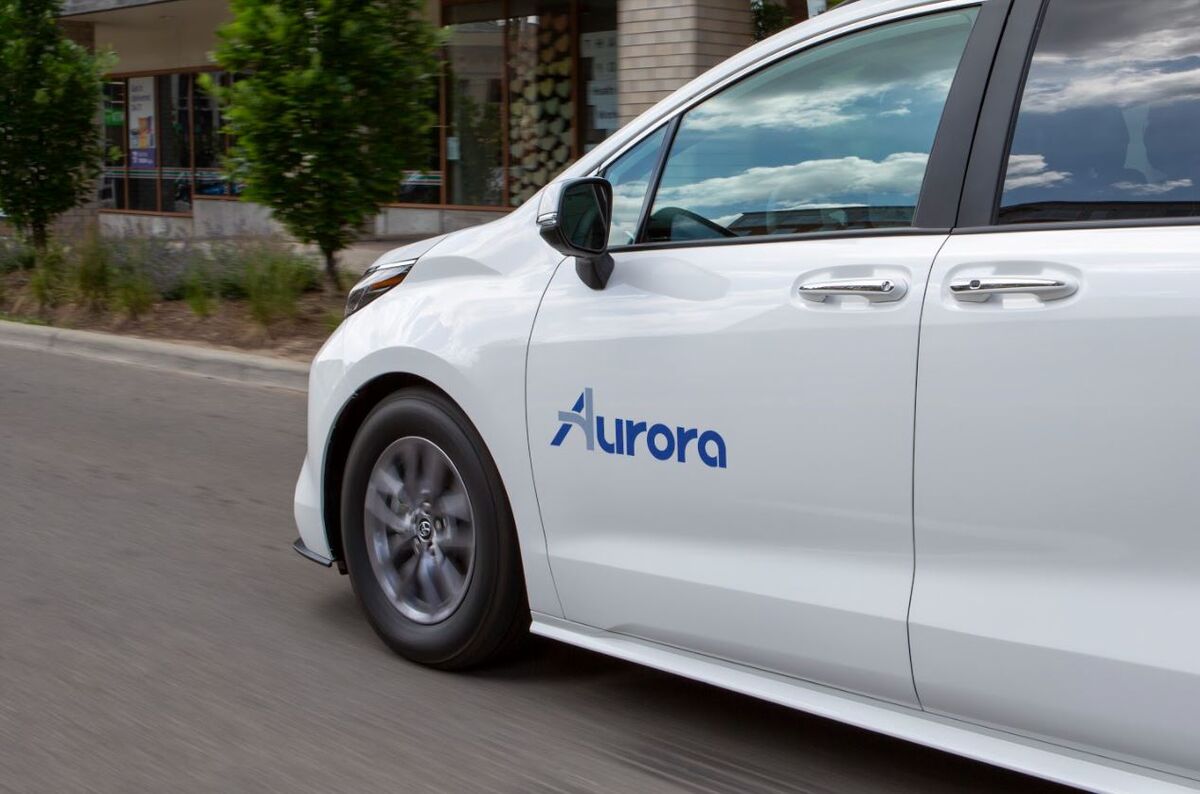 Toyota, Autonomous Vehicle Startup Aurora Enter Self-Driving Cars ...