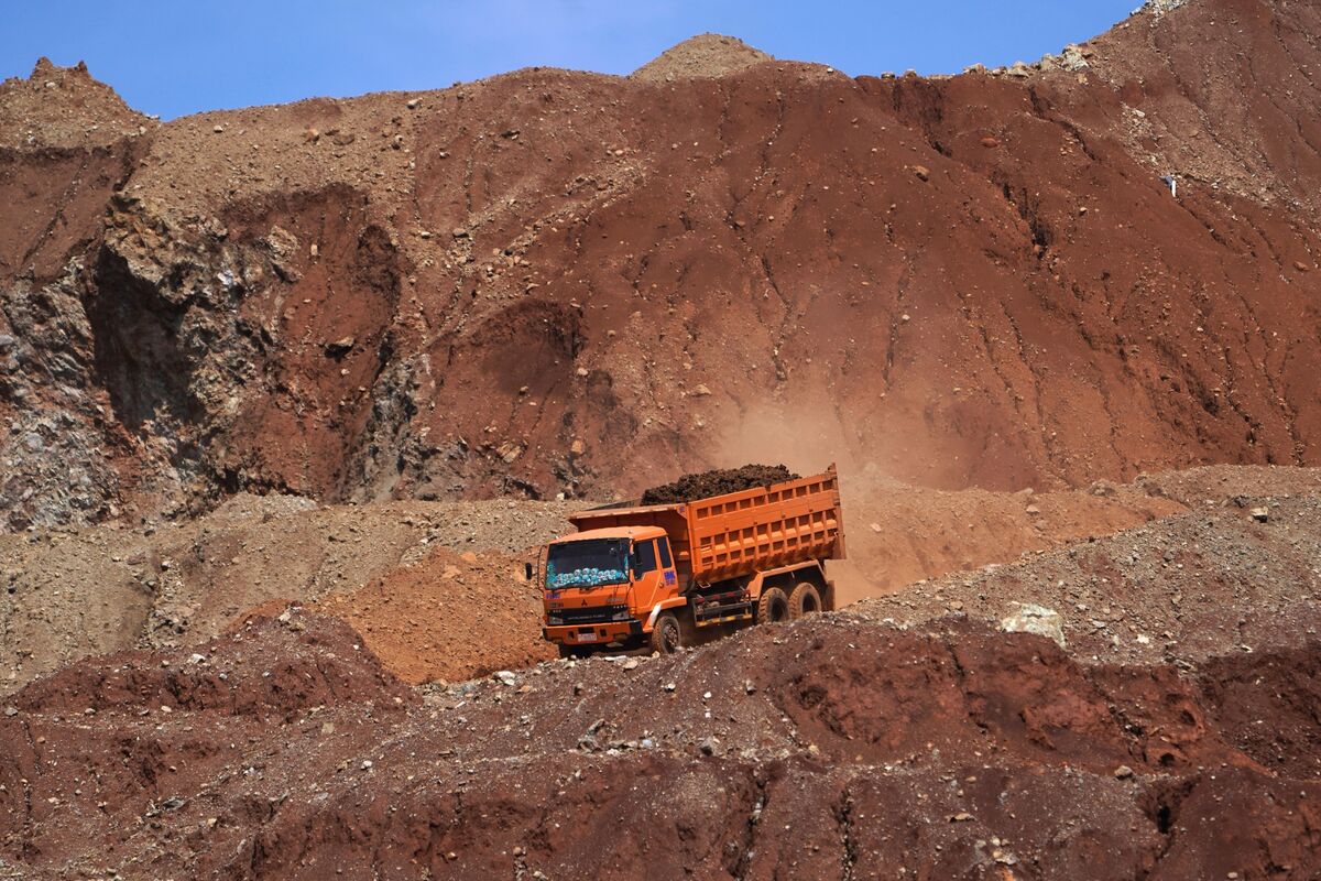 Indonesian Coal Miner Harum Energy Buys Stake in Nickel Plant - Bloomberg
