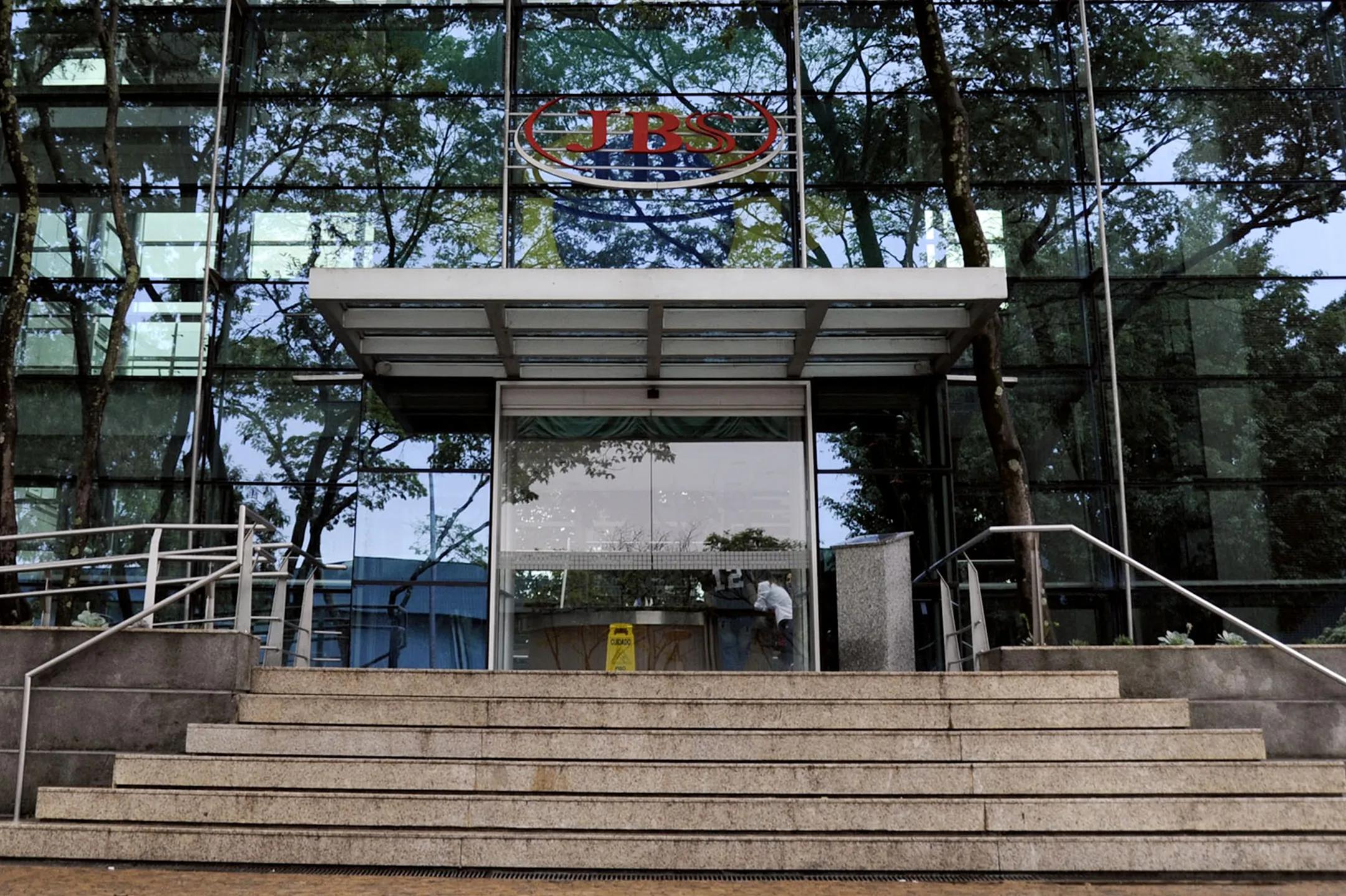 JBS Appoints 84-Year-Old Batista Family Patriarch as New CEO - Bloomberg