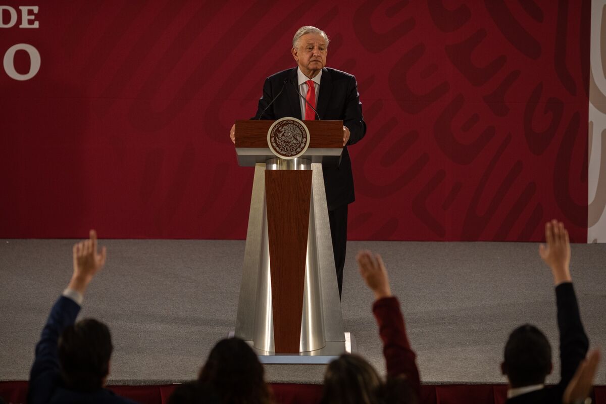 Mexican President Promises Surplus in 2019 Budget Proposal - Bloomberg