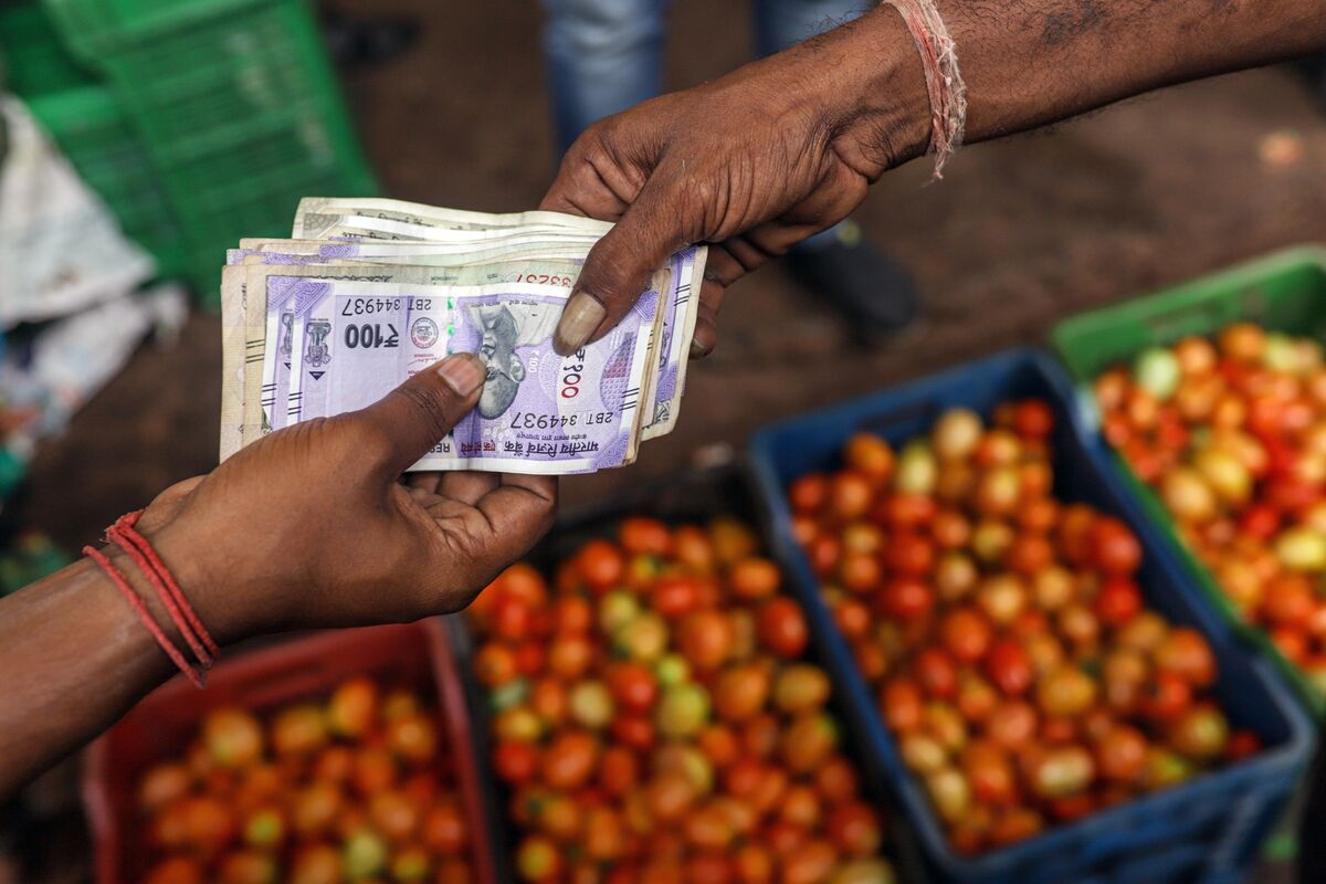 India Inflation Accelerates in June, Justifying Rate Pause - Bloomberg