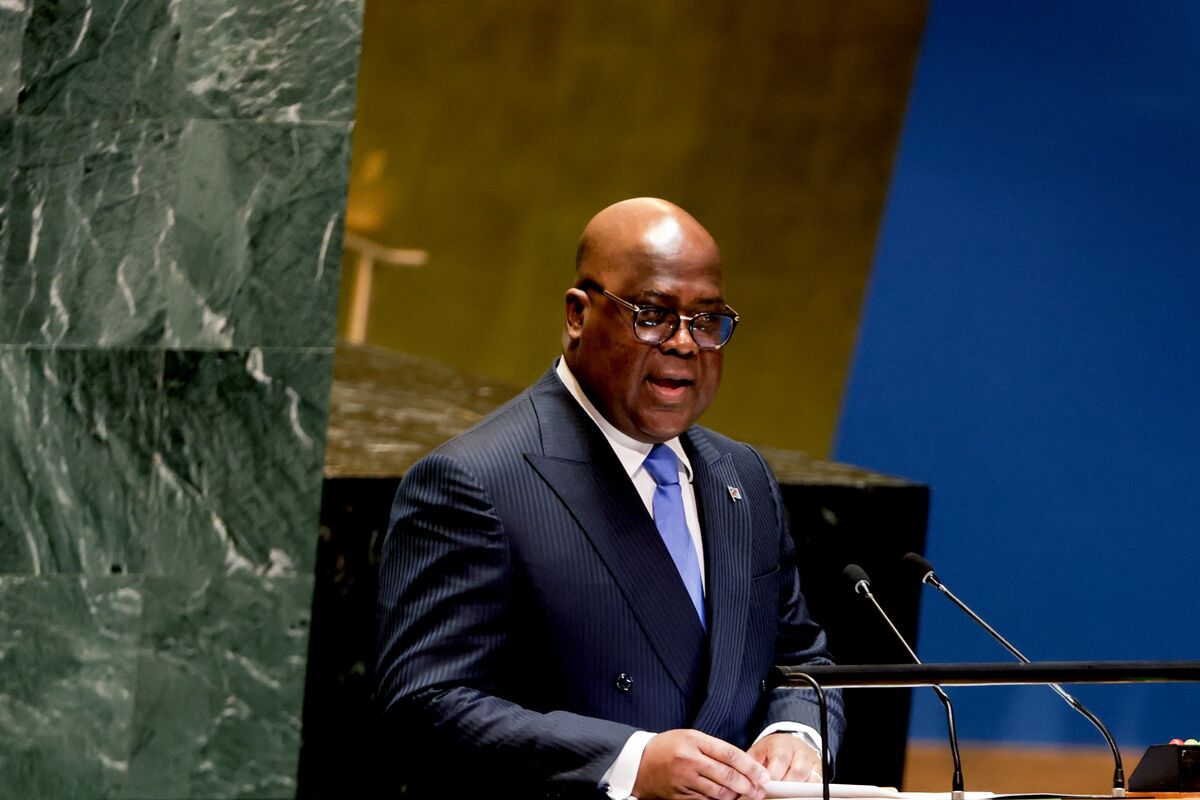 Congo DRC Leader Tshisekedi Defends Plan to Change Constitution - Bloomberg