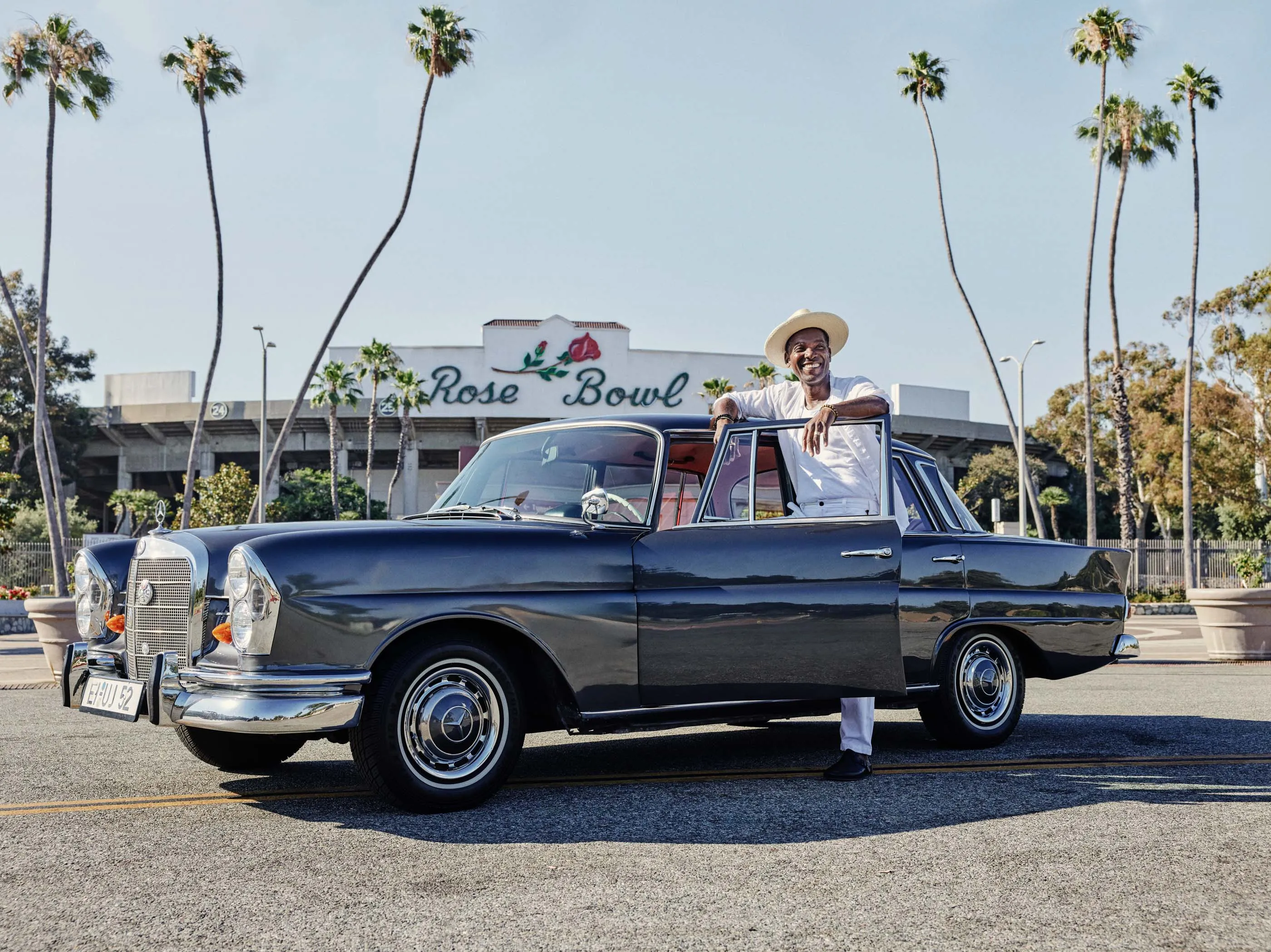 A Hollywood Actor’s Two-Decade Love Affair With An Old Mercedes - Bloomberg