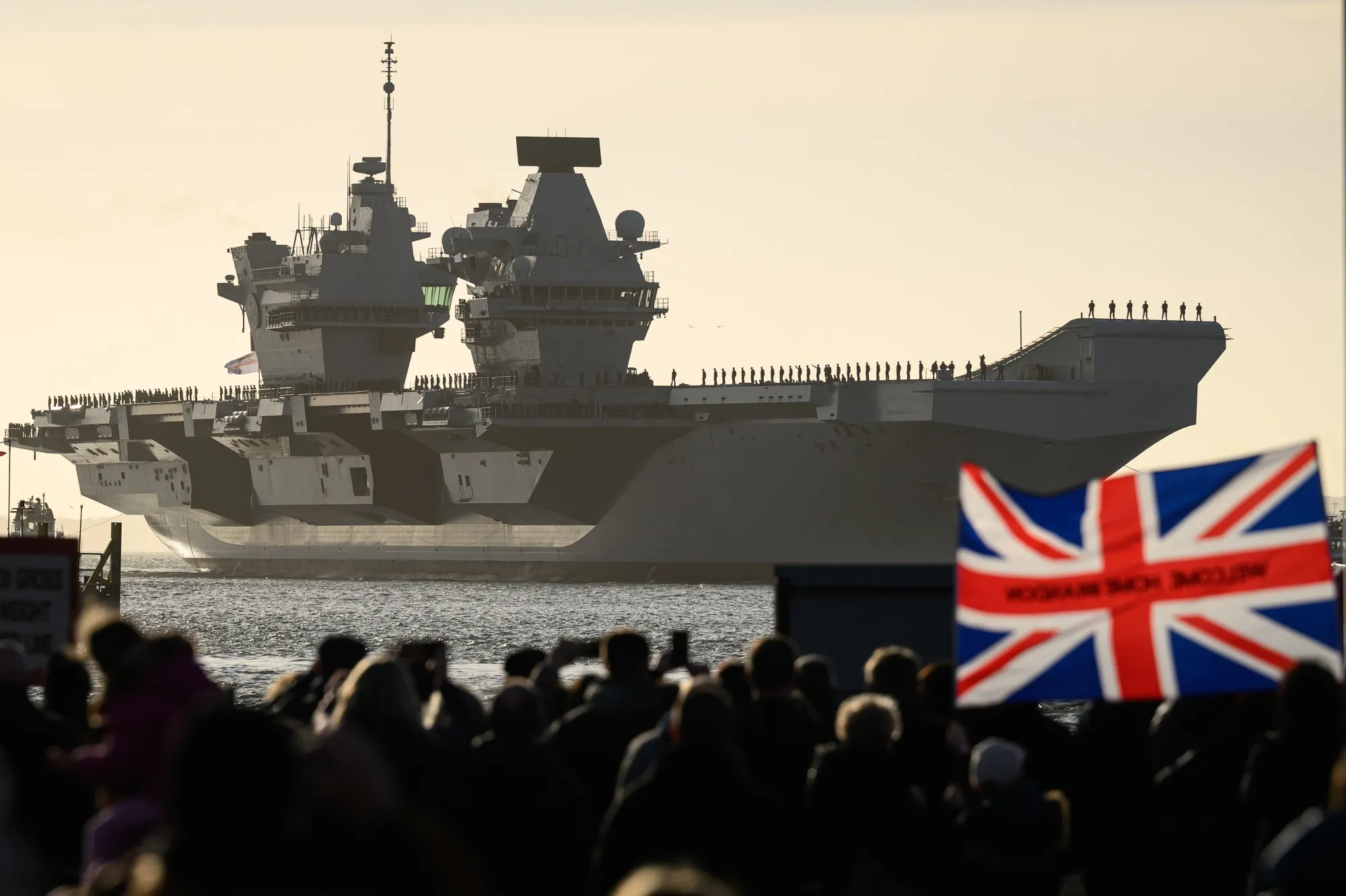 UK Military Rhetoric Doesn’t Match Fiscal Reality - Bloomberg