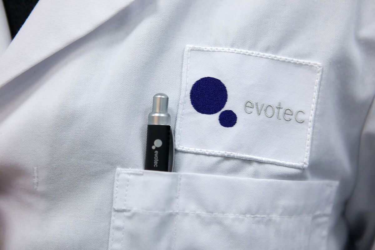 Evotec (EVT GY) Says Former CEO Failed to Report Stock Trades on Time - Bloomberg