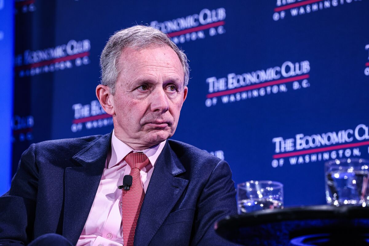 HP CEO Says He’s Considering Shifting Some Manufacturing to US - Bloomberg