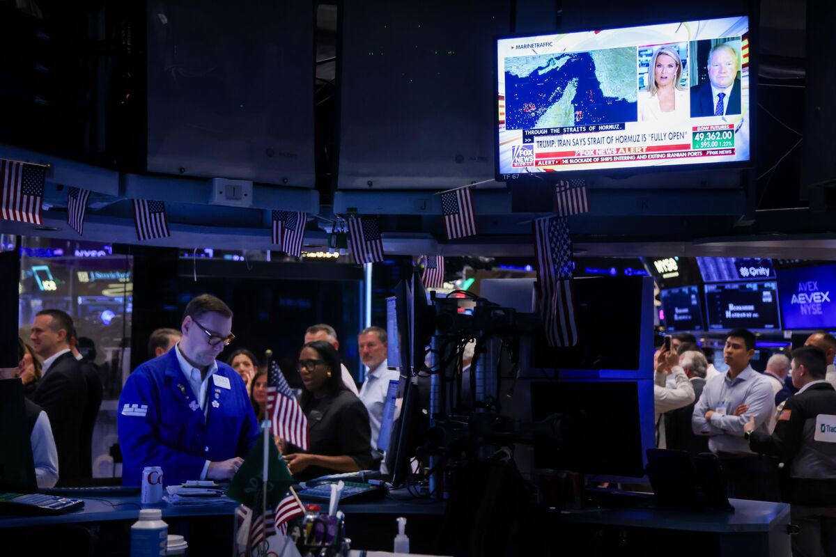 Wall Street Rushes to Price Out War Damage as Stocks Hit Records ...